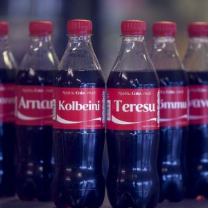 Coca-Cola og Share a Coke-kampanjene – Nordic Coca-Cola Collectors Club